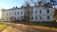 Jokioisten yli 200-vuotias kartano on jälleen myynnissä | Kanta-Häme | Yle
