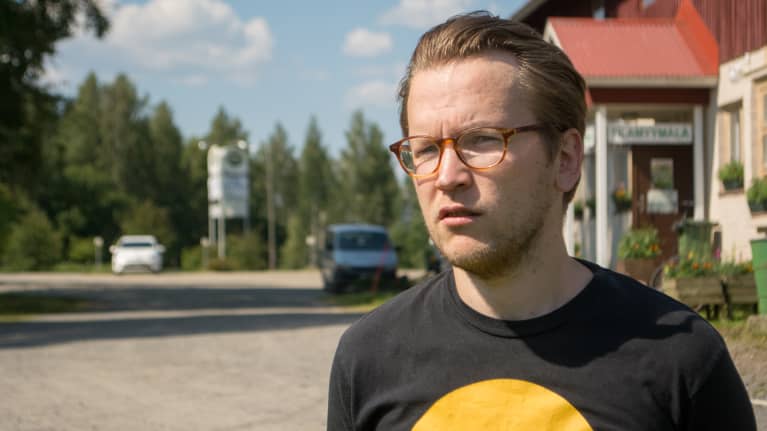 Ulkomaisilta marjanpoimijoilta löytyy koulutusta moneen muuhunkin ...