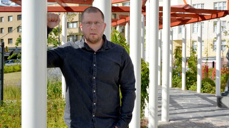 Korkeasti koulutettu, vanhempiensa luona asuva Jaakko Koivisto, 36 ...