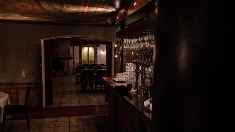 Kummitteleeko talossasi päätön sotamies vai harmaa rouva? Nämä ovat ...