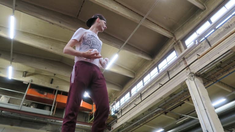 Carl Jernström syntyi sirkuskiertueella ja täyttää nyt edesmenneen ...