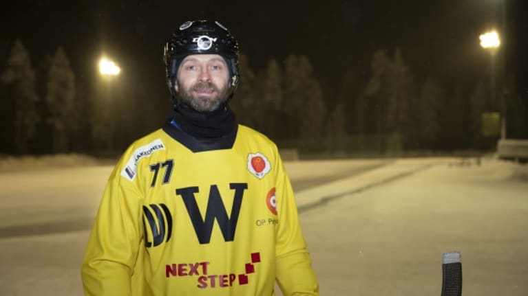 Suomalaisen jääpalloilun Teemu Selänne hyvästeli pelikentät 46 ...