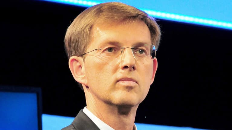 Ovensuukyselyiden mukaan Miro Cerar Slovenian vaalivoittaja | Yle