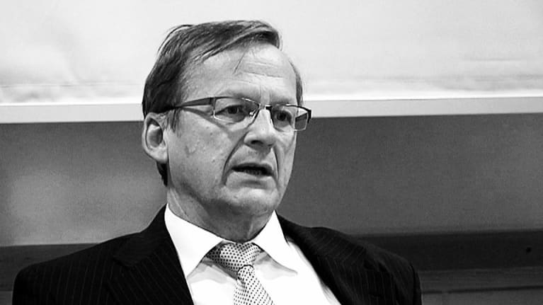 Matkapuhelinalan uranuurtaja ja "tekstiviestin isä" Matti Makkonen on ...