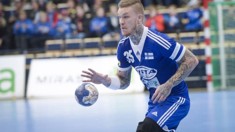 Rönnberg ja Tamminen tykittivät Cocksin Baltian liigan mestaruuteen | Yle
