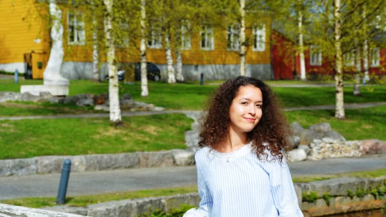 Kesätöitä voi tehdä kännykälläkin: 17-vuotias "kesäturisti" markkinoi ...