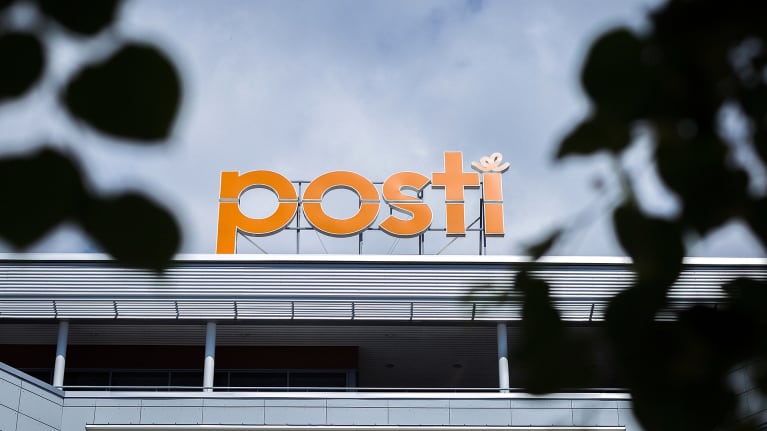 Postin lajittelukeskuksen työaikakiista hovioikeuteen | Yle