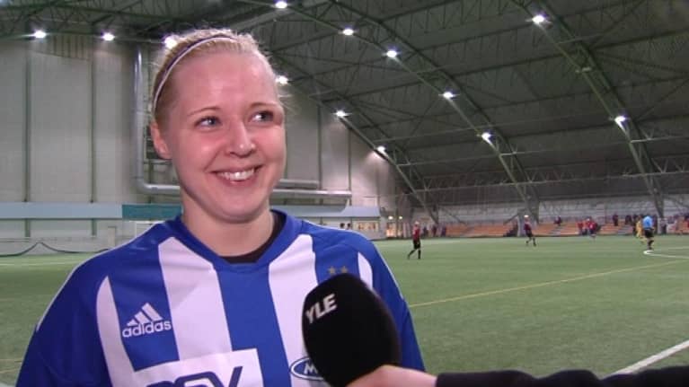 Heidi Lindström sadlar om - vaktar handbollsmål för Sparta | Sport | Yle