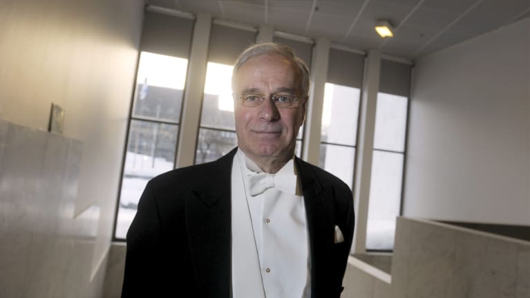 Fred Karlsson fick kulturpris | Inrikes | Svenska Yle