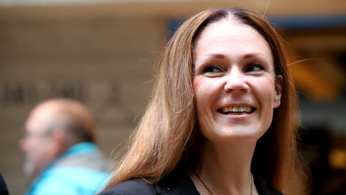 Lulu Ranne sai vaalikentällä tappouhkauksen, Mirka Soinikoski on ...