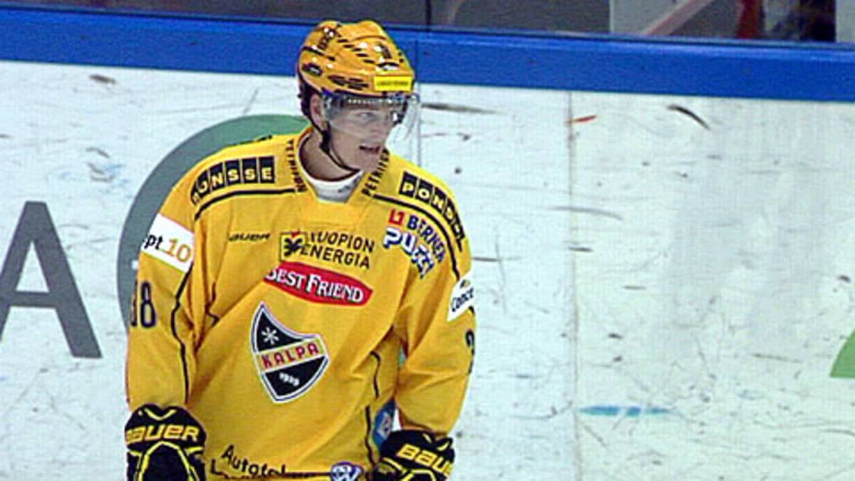 Adam Andersson sivussa, Sami Kapanen puolustajana | Yle Urheilu