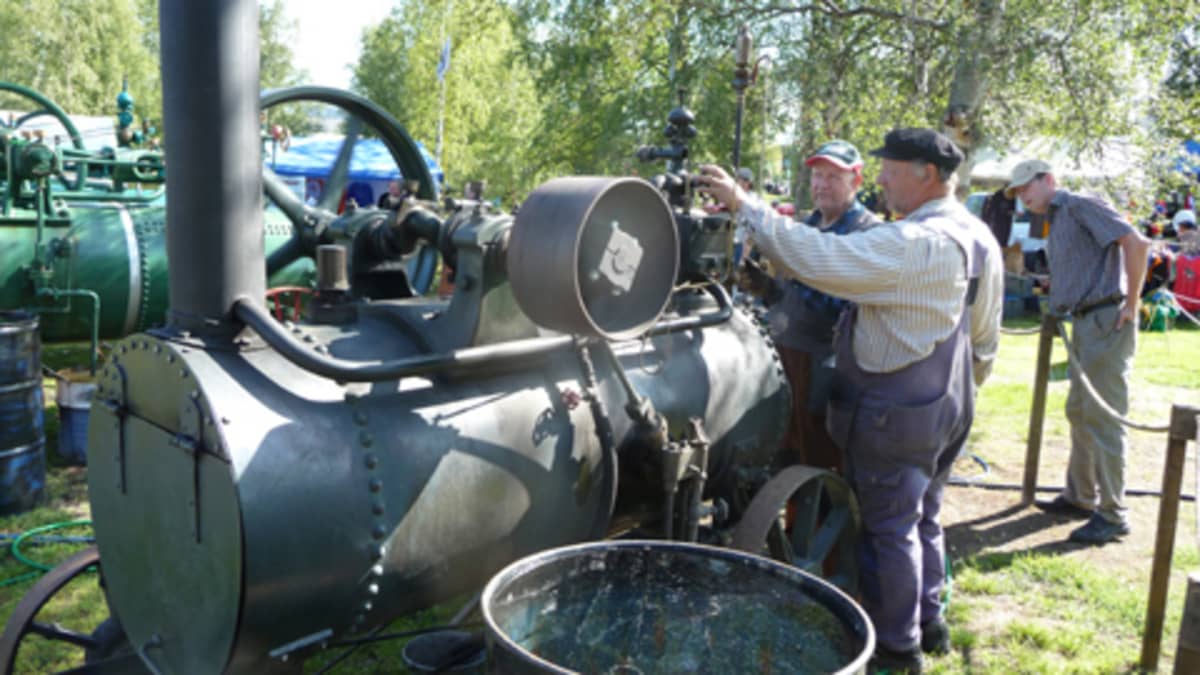 Höyrykone toi voimaa maatalouteen | Yle