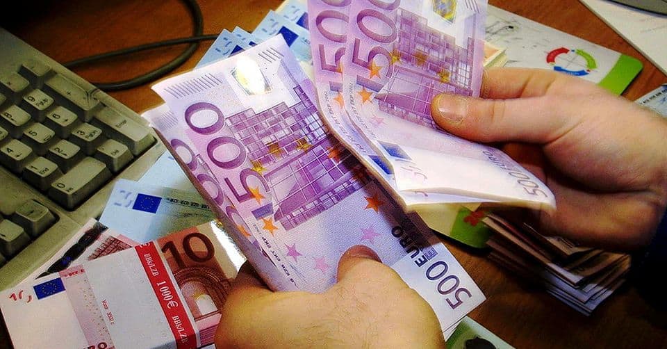 500 euron seteli kelpaa yhä – "käteisen käyttöä Suomessa ei syytä ...