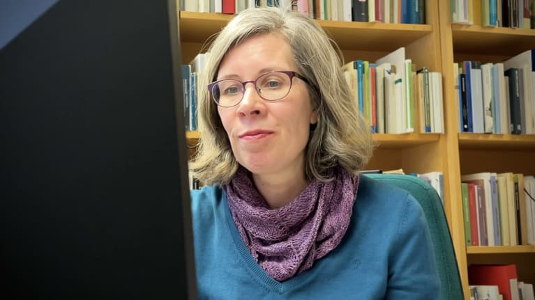 Tutkijat selvittävät, puhuuko duunari eri tavalla kuin keskiluokkainen ...