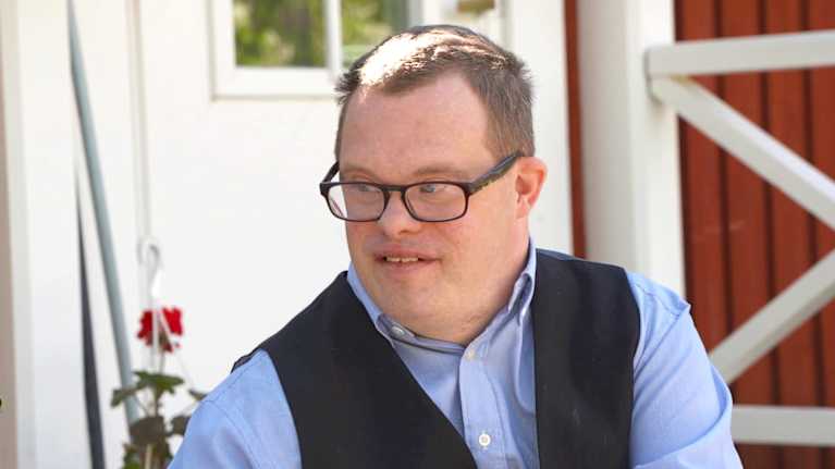Han längtar efter att bilda en egen familj, men tänker: ”Hördu Jonas ...