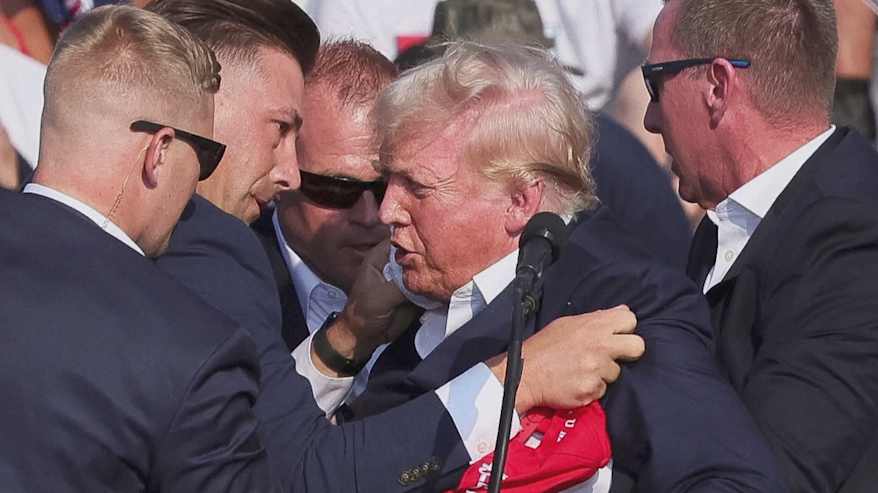 Katso kuvat sekunneista, kun Trump suojautuu ampujalta | Ulkomaat | Yle