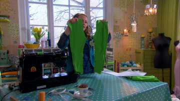 Sy byxor själv - tights av stretchigt material | Strömsö | Svenska Yle