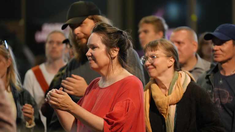 Näin juhlittiin Helsingin Taiteiden yössä: Katso kuvat | Kulttuuri | Yle