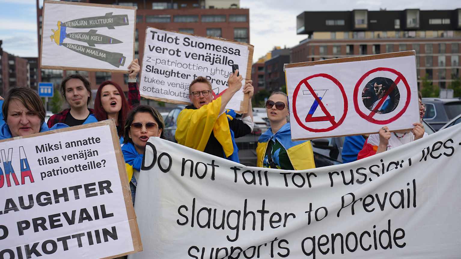 new russian protest flag