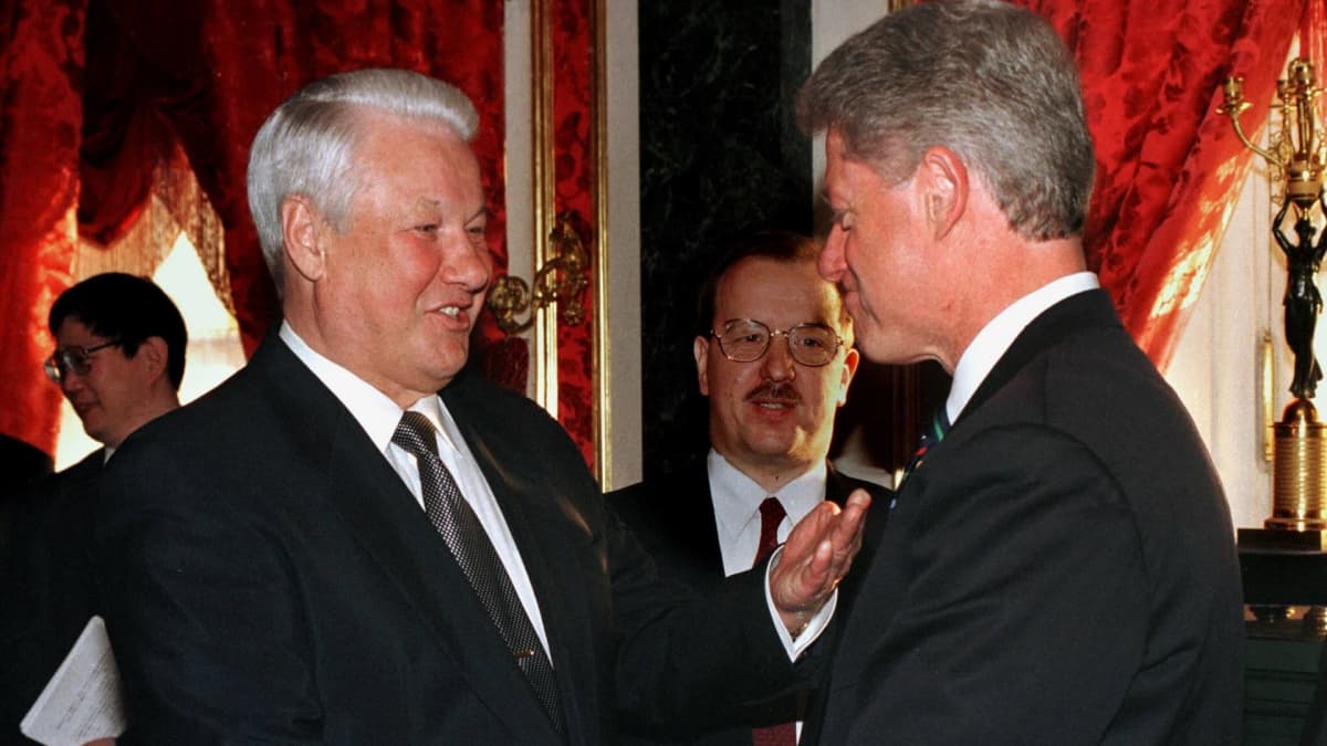 Jeltsin pyysi vuonna 1999 Clintonia antamaan Euroopan Venäjälle ...