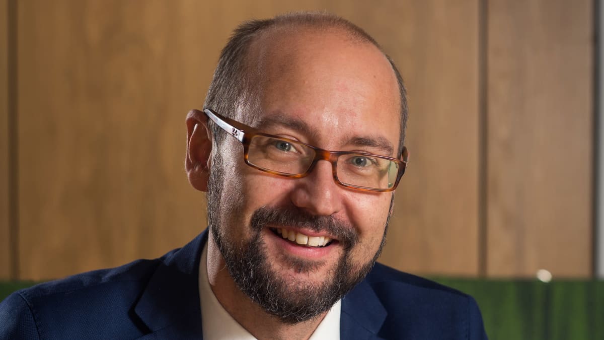 Epäilyttävän halvat sähköautot vyöryvät Kiinasta Eurooppaan | Talous | Yle