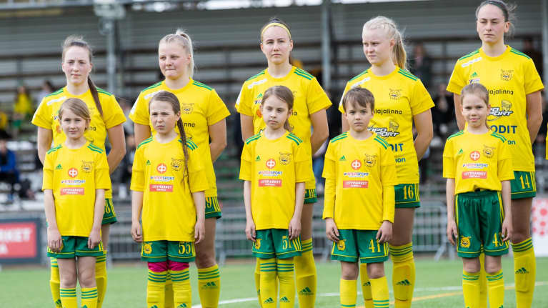 Tuuli Viinikka täytti perjantaina 19 vuotta ja juhli kauden päätöstä ...