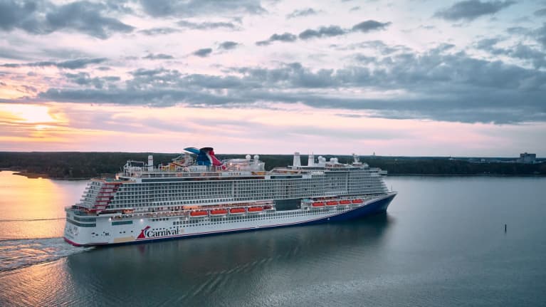 Turussa rakennettu Carnival Celebration luovutettiin tilaajalle – matka ...