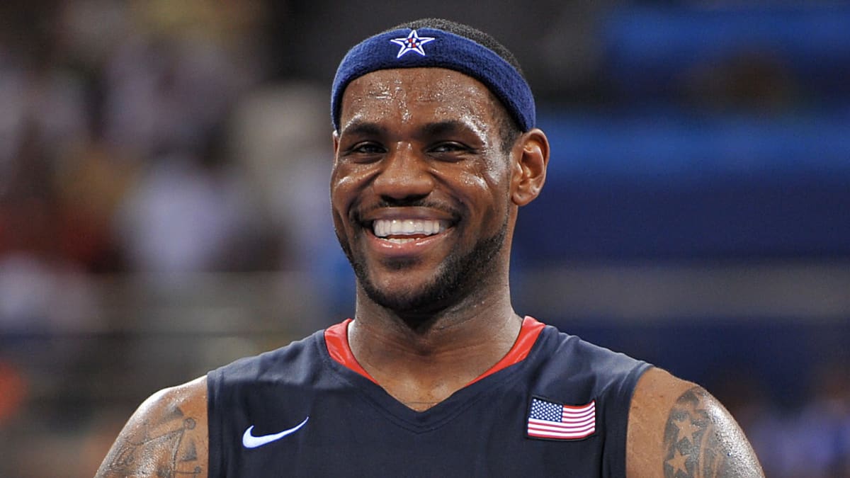 Käsittämätön paketti lihasta ja räjähtävyyttä – LeBron James on ...