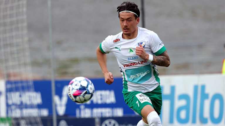 IFK Mariehamn får tillbaka sin målspruta: Adam Larsson återvänder till ...