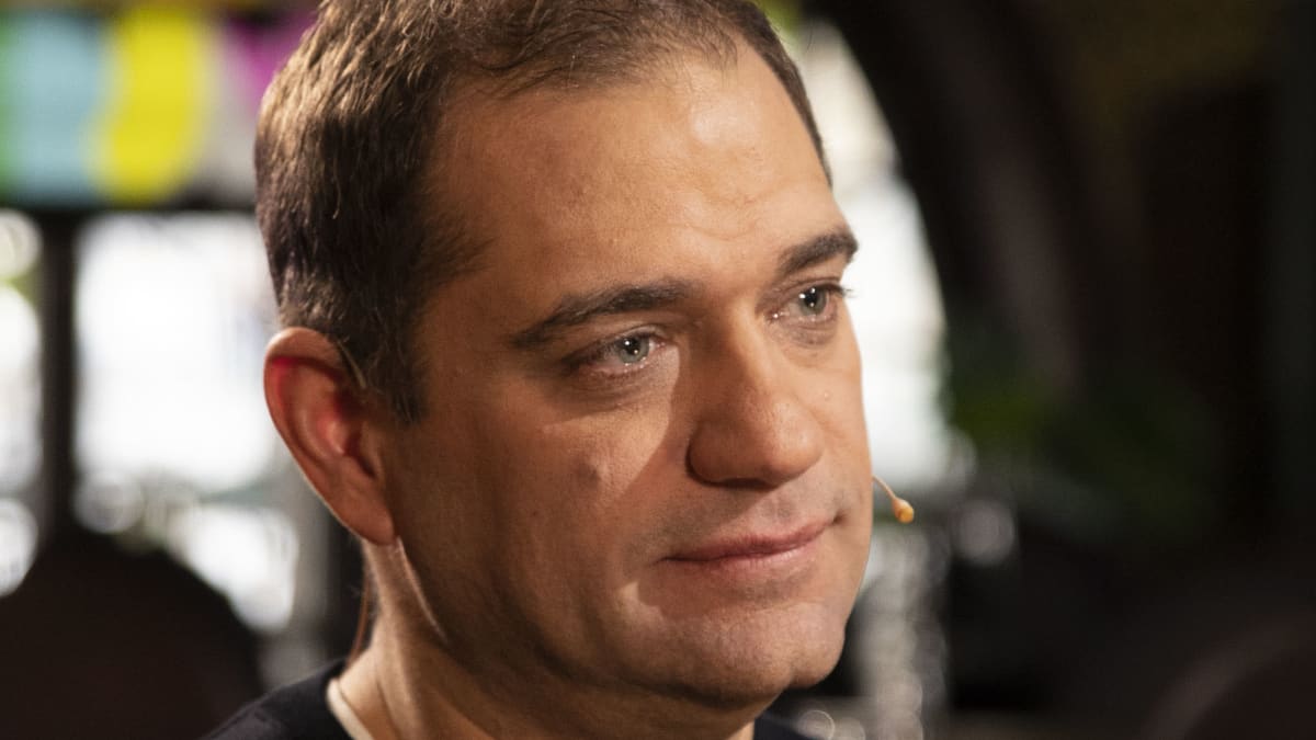 Riippuvuuksien asiantuntija Kaarlo Simojoki joi öisinkin kahvia ja jäi ...