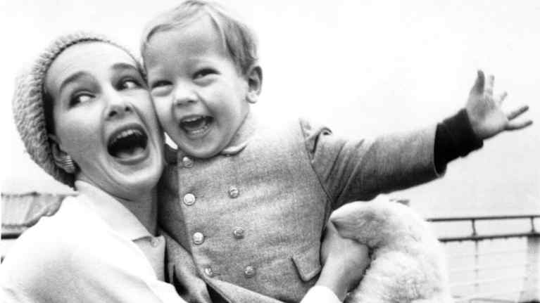 Finland's first Hollywood star Taina Elg dies aged 95 | Yle News | Yle