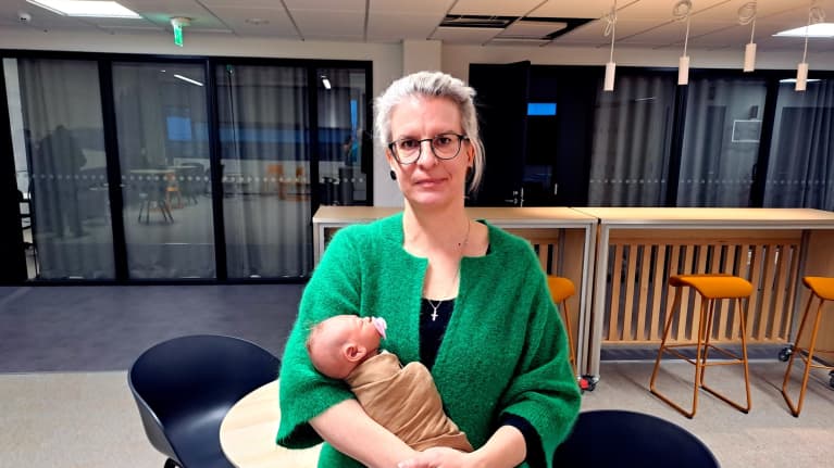 Kun Hanna Poroputaan vauva vain itki, hän käytti kuulo­suojaimia ja ...