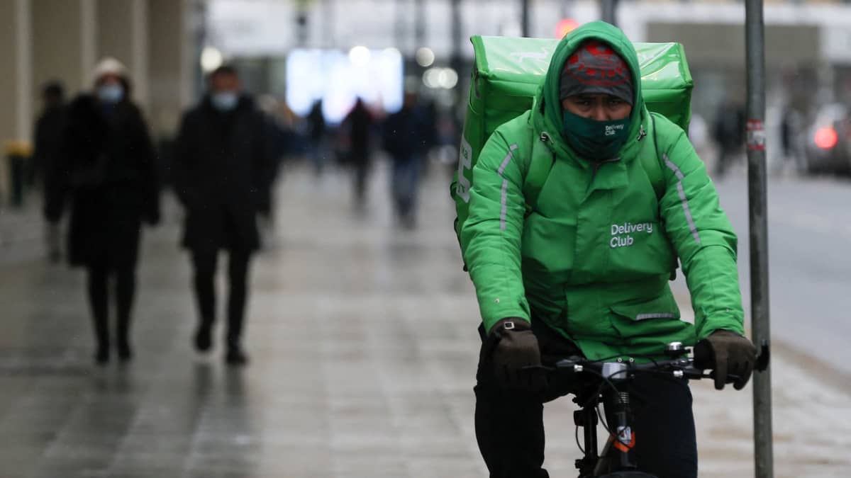 Venäjän sota-ajan taloudessa kärsitään jo työvoimapulasta ...