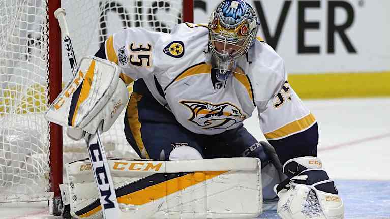 Storspel av Pekka Rinne - Predators skrällde i Chicago | Sport | Yle
