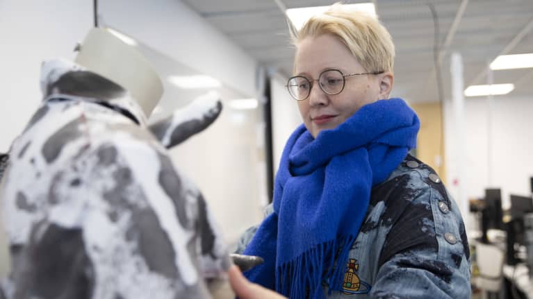 Kotimainen muoti syntyy käsityönä kestävä kehitys edellä – erityisesti ...