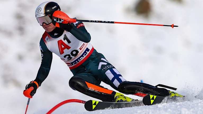 Eduard Hallbergille keskeytys Sveitsissä | Urheilua lyhyesti | Yle