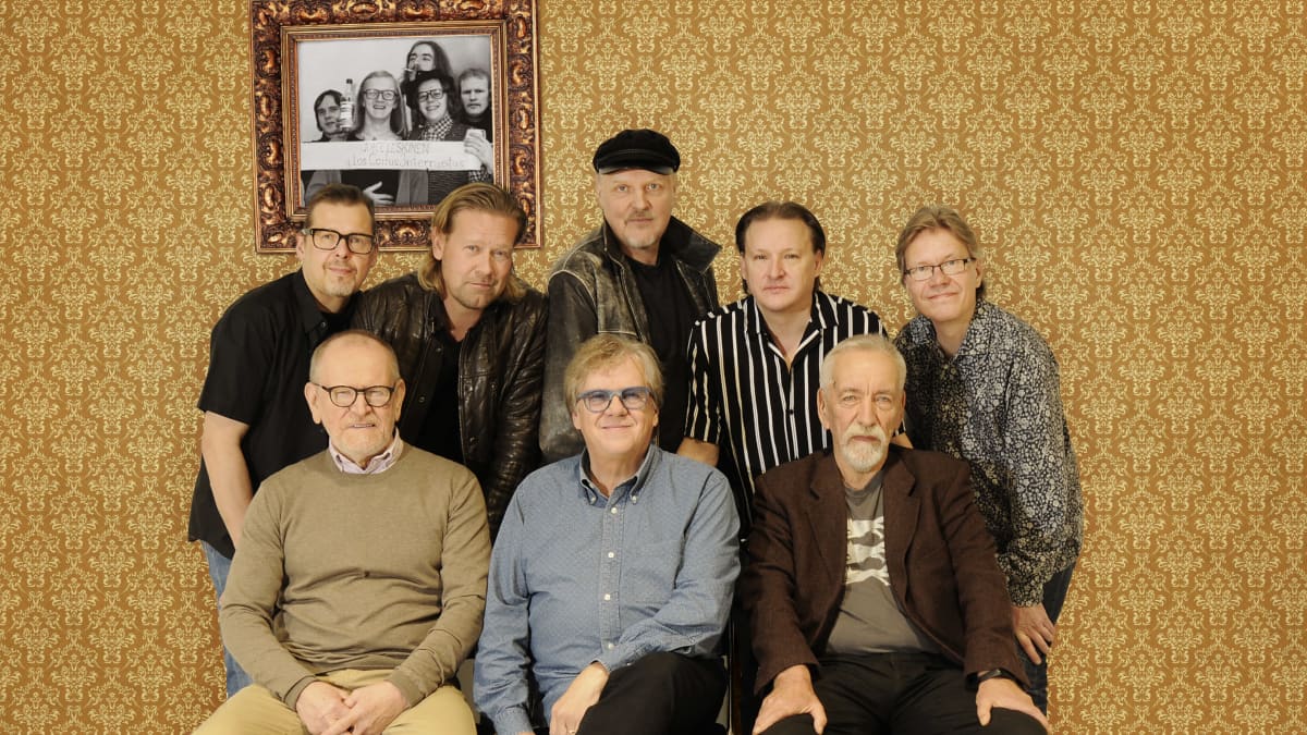 Manserockin legendoihin kuuluva Coitus Int lähtee juhlakiertueelle ...