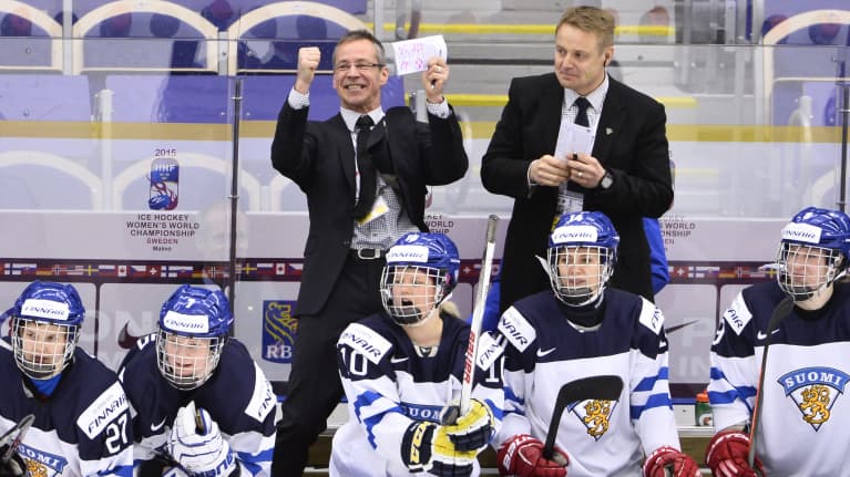 Kommentti: Naisleijonat tarvitsee uuden alun tai edessä on ruotsalainen ...