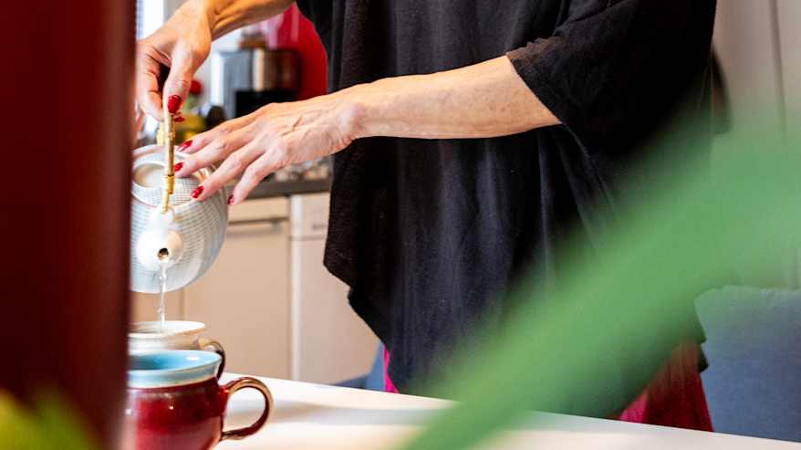 Ken Mai, 65, on teräksisessä kunnossa, mutta buto-tanssijan ...