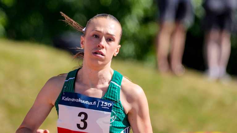 Ypperlig tid för Kristiina Halonen – knappar in på Viivi Lehikoinens ...