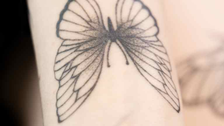 Nuoret naiset muuttavat nyt tatuointialaa – tatuoija Anni Pilvinen ...