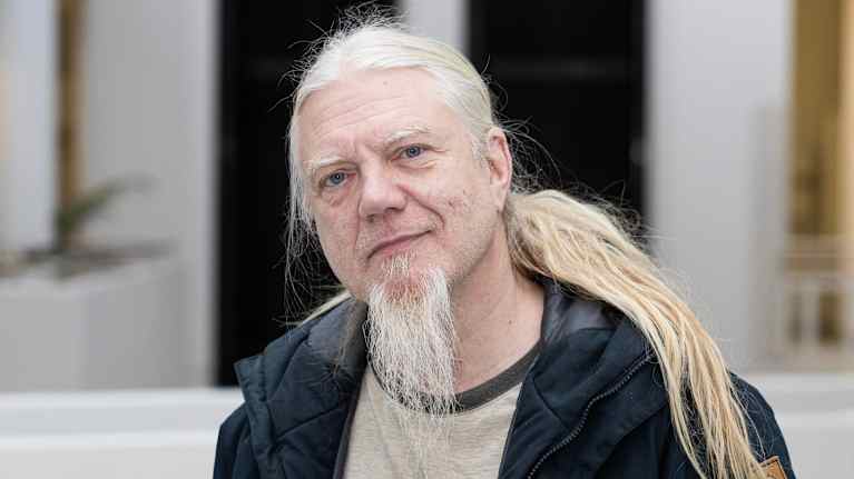 Muusikko Marko Hietala lähtee soololevyn jälkeen kiertueelle: ”Bändillä ...