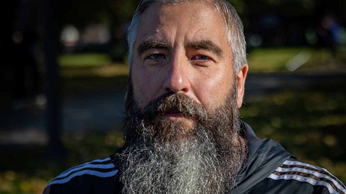 Suomalainen ex-poliisi tutustui huumeparoni Pablo Escobarin veljeen ...