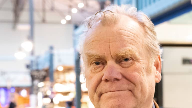 Seniorialennuksen aikarajoite kismittää tamperelaisia – Pirkka Puhakka ...