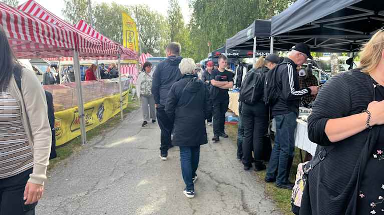 Folkmyller redan från första stund på årets Juthbackamarknad: ”Nog är ...