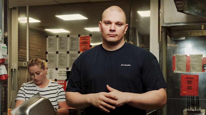 ”Oli ihan sama vaikka kuolisi” – Kim Mikkola teki huippuravintoloissa ...