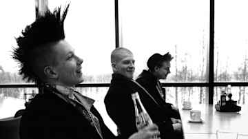 ”Ei kukaan sitä perusta, ellei me itse” – punkkarit rahoittivat ...