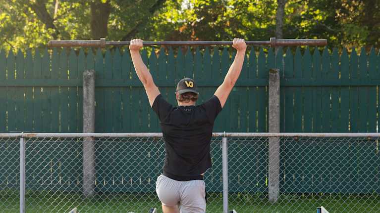 Yle pilasi keihäänheittäjä Eemil Porvarin lapsuuden huippuhetken – nyt ...