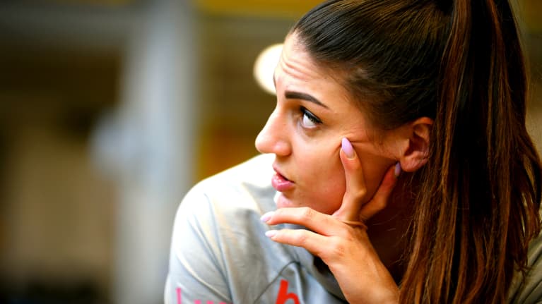 Nooralotta Neziri avasi Facebookin ja järkyttyi – sai kesällä nerokkaan ...