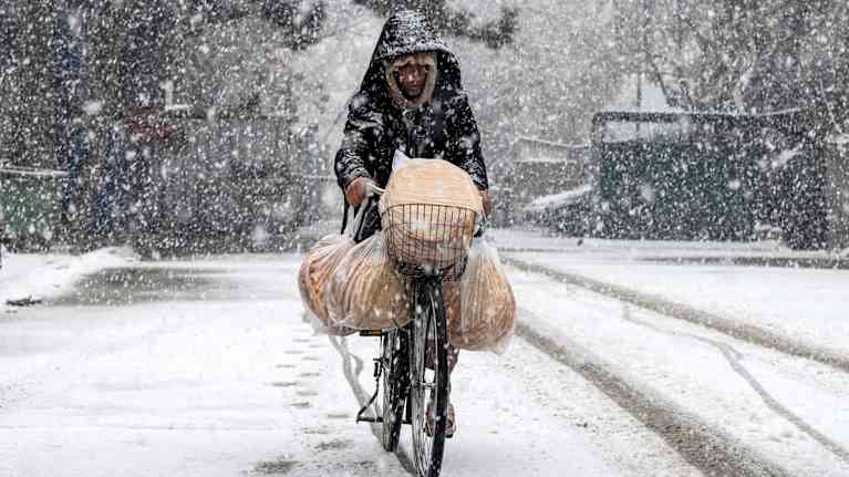 Yksi henkilö loukkaantui kahden ralliauton kolarissa Savitaipaleella ...